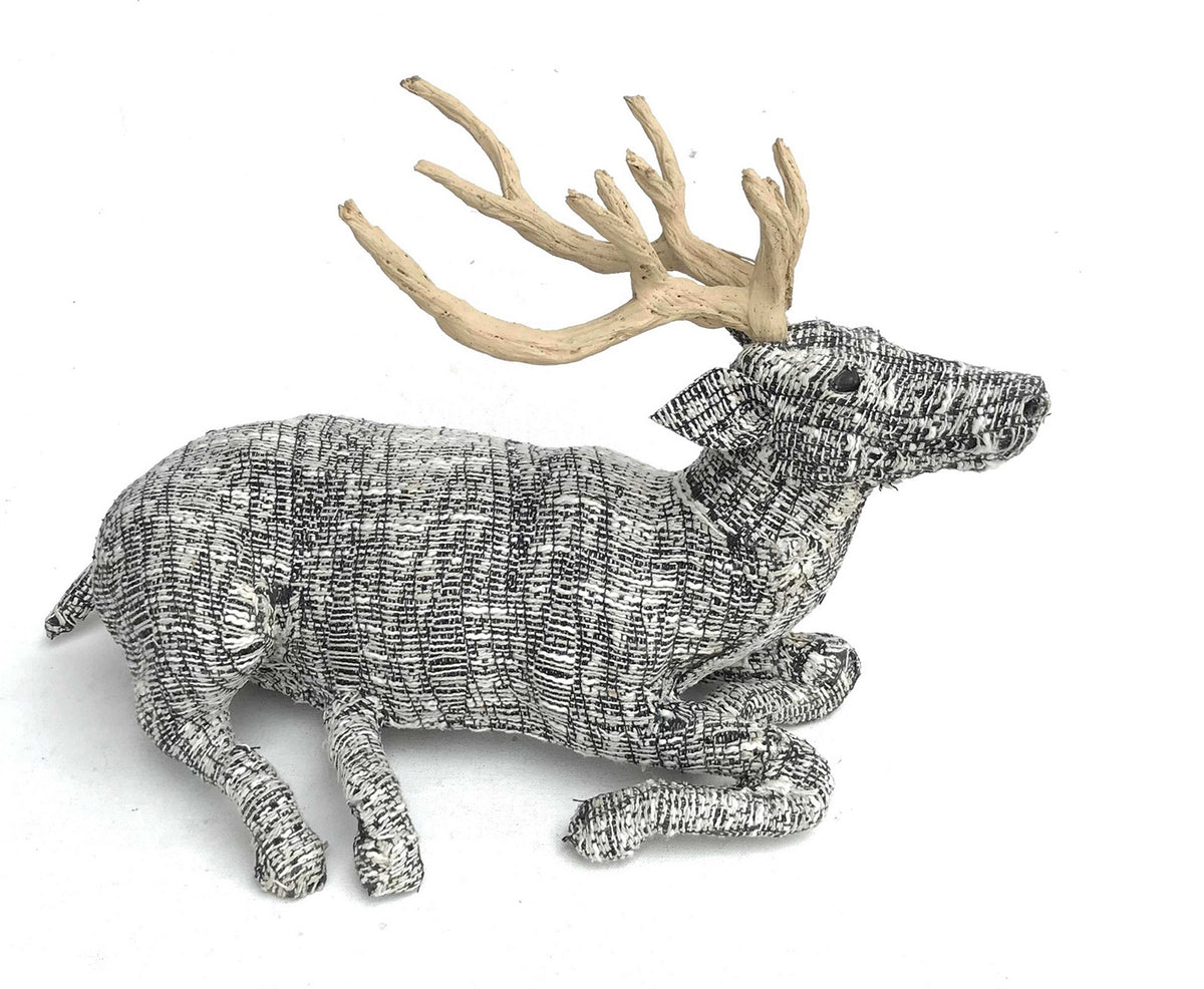 Stag Sitting Black and White Dari - 13"H – North No. 4